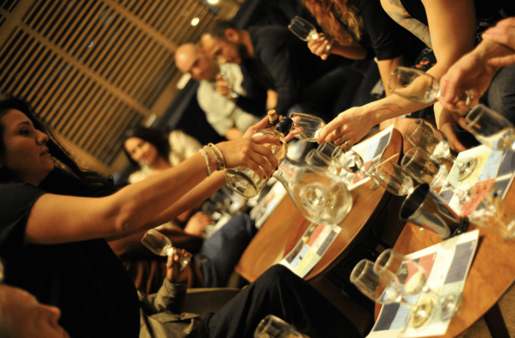 A Mezcal Tasting Journey from a Latina Beverage Specialist [Video ...